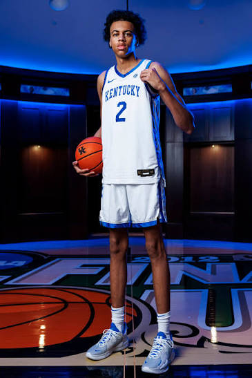 BREAKING NEWS: 4-Star Wing Braydon Hawthorne Commits to Kentucky ...